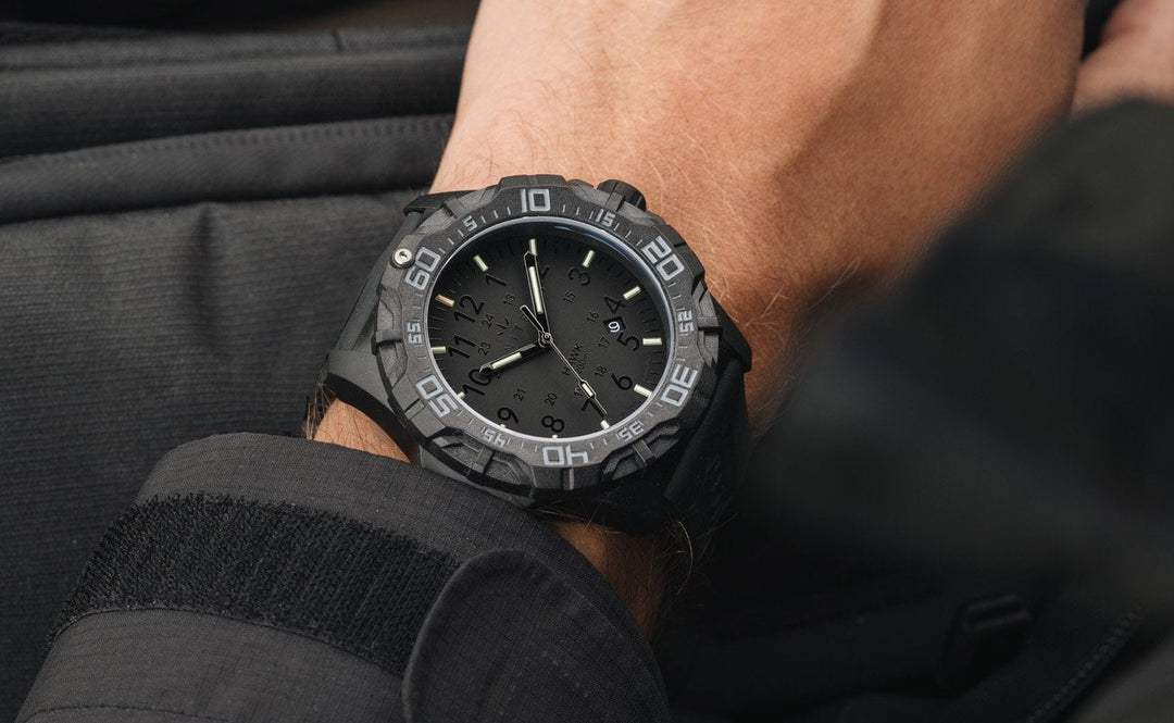 NITE | HAWK Black Out – NITE Watches UK